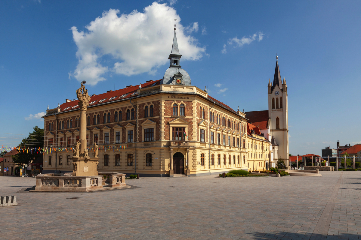 Rathaus der Stadt Keszthely © igor_zubkov - stock.adobe.com