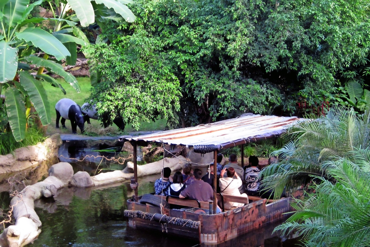 Leipzig Zoo: Bootsfahrt auf dem Urwaldfluss Gamanil © Zoo Leipzig
